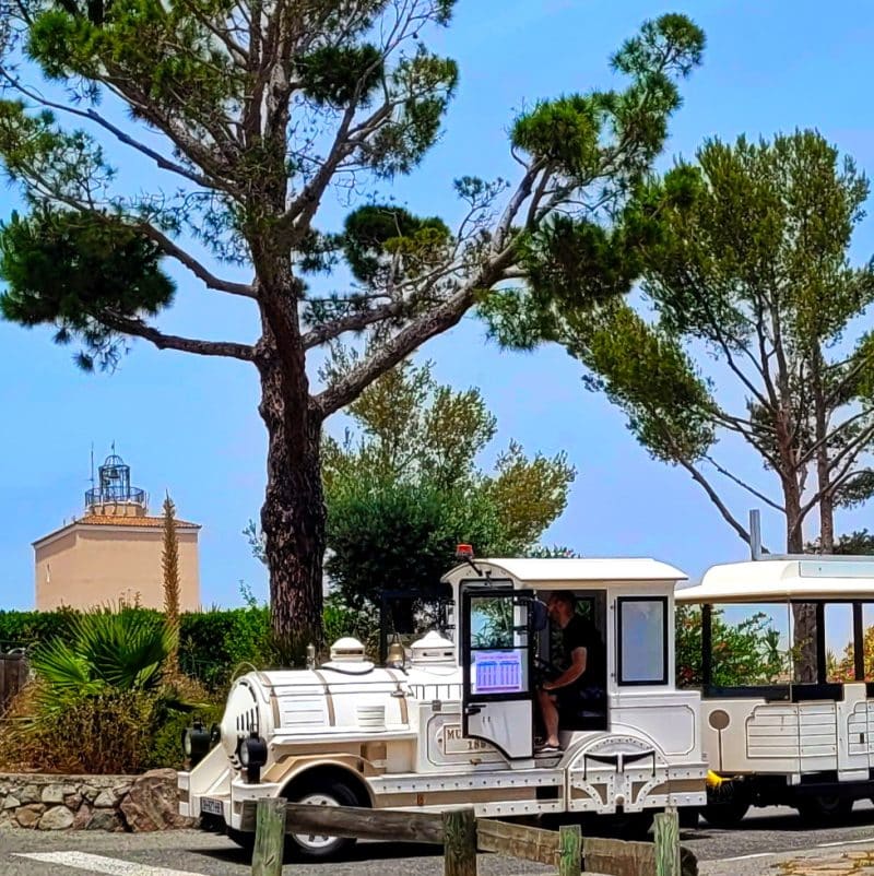 Le Village - CAP ESTEREL ASCAPE